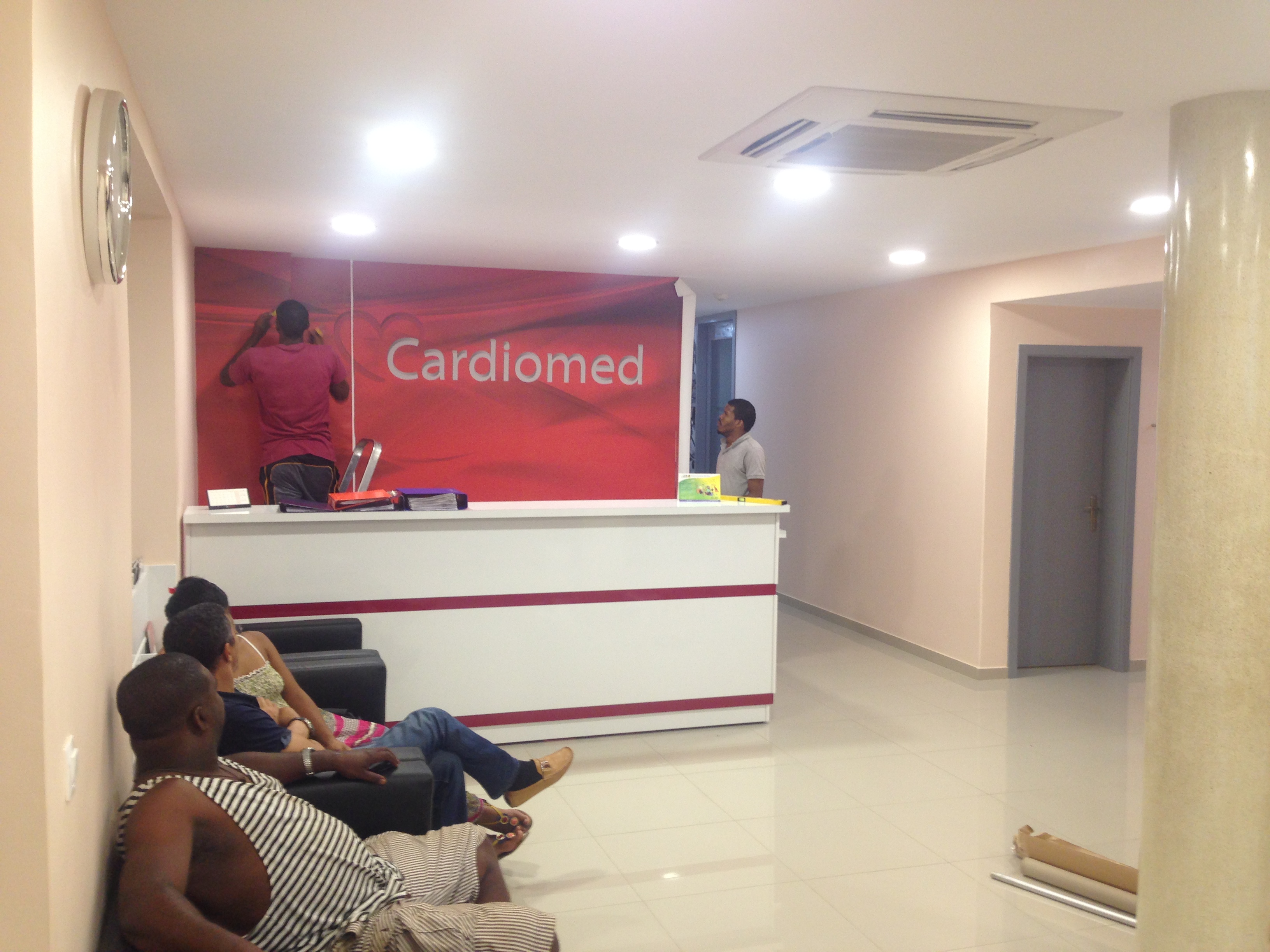 Policlínica Cardiomed - Casanova-Interiores